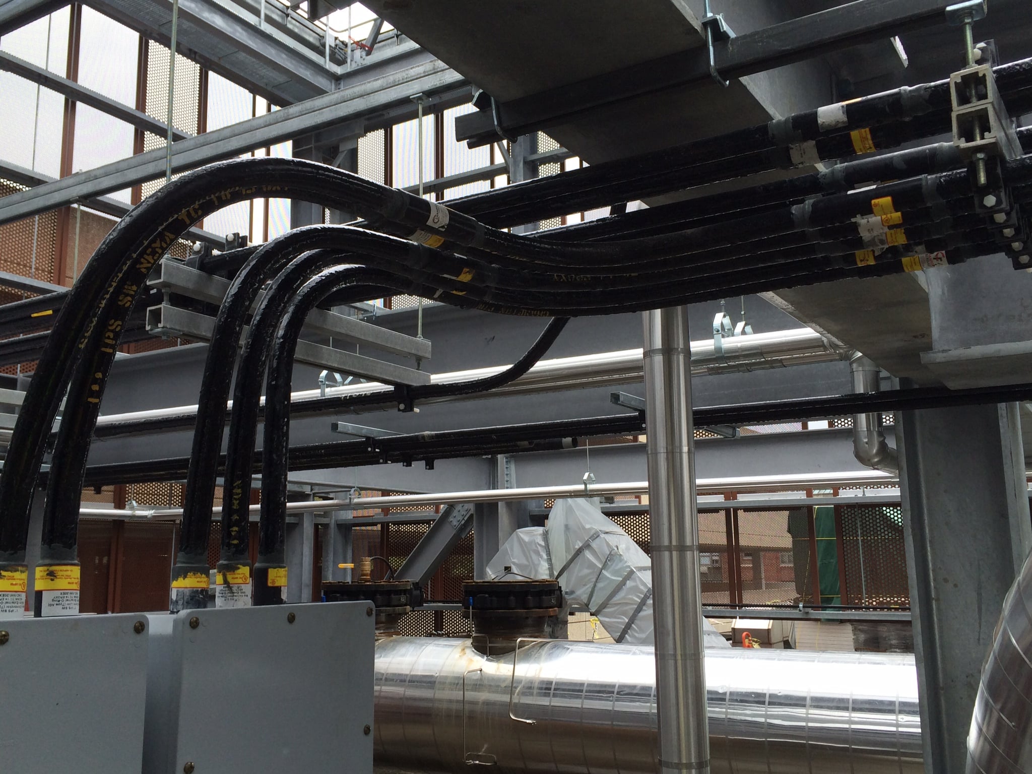 Fiberglass Strut Support Systems for Heavy Industrial Runs